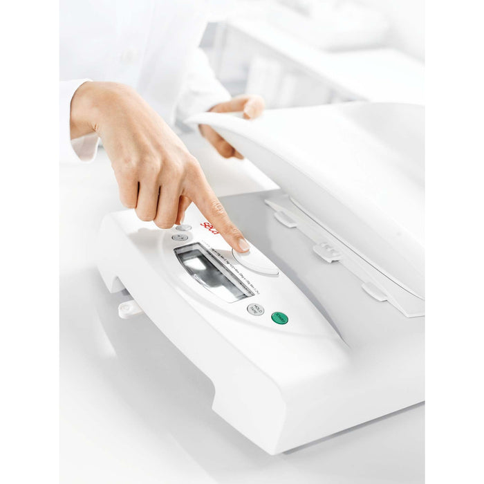seca 384 - 2-in-1 Mobile Baby Scale and Flat Scale for Toddlers (Class